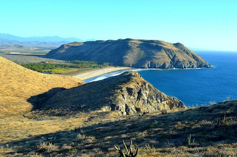 Pacific Bluffs Cliff Walk | TOSEA